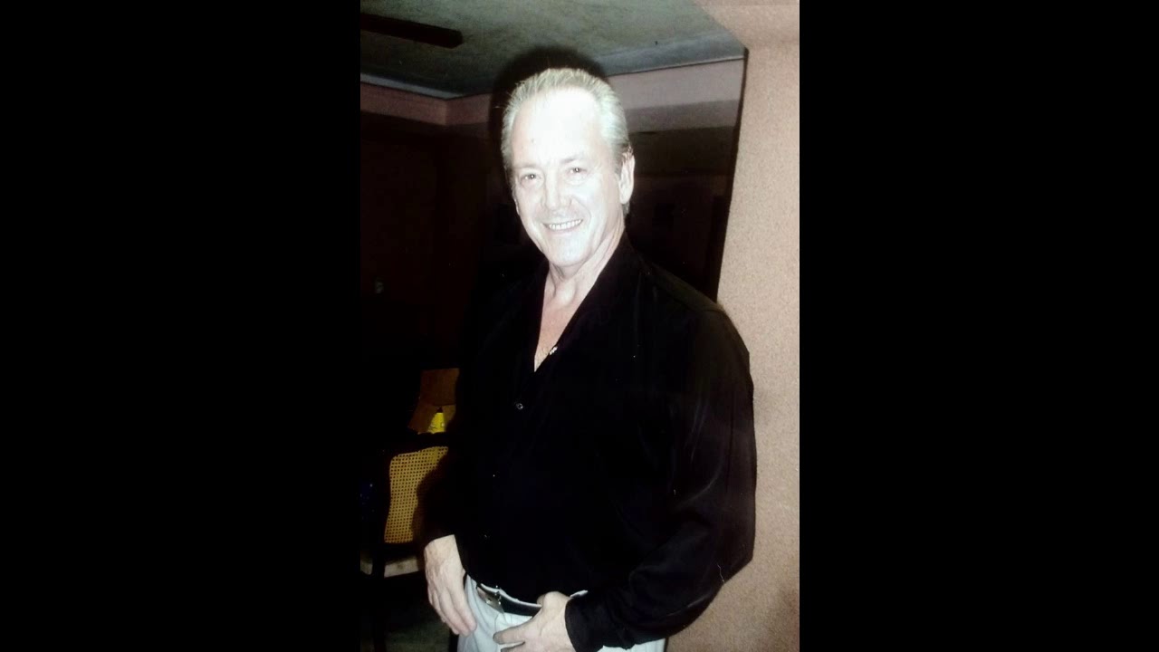 Johnny Ross "The Showman" - YouTube