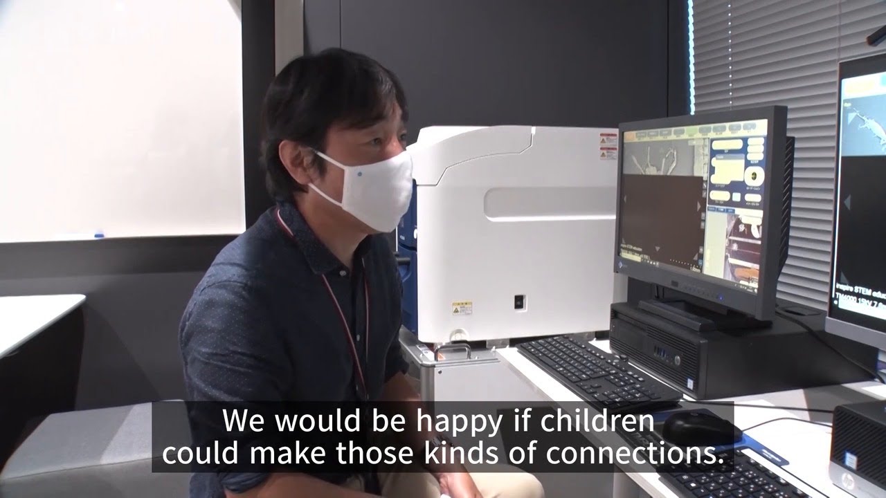 -NHK WORLD CATCH JAPAN- Remote Lessons using an Electron Microscope ...