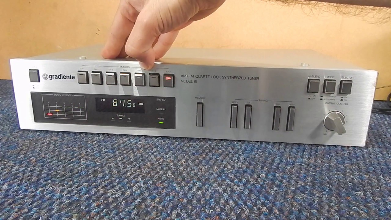 Gradiente stereo tuner model 16 digital [ demonstração ] - YouTube