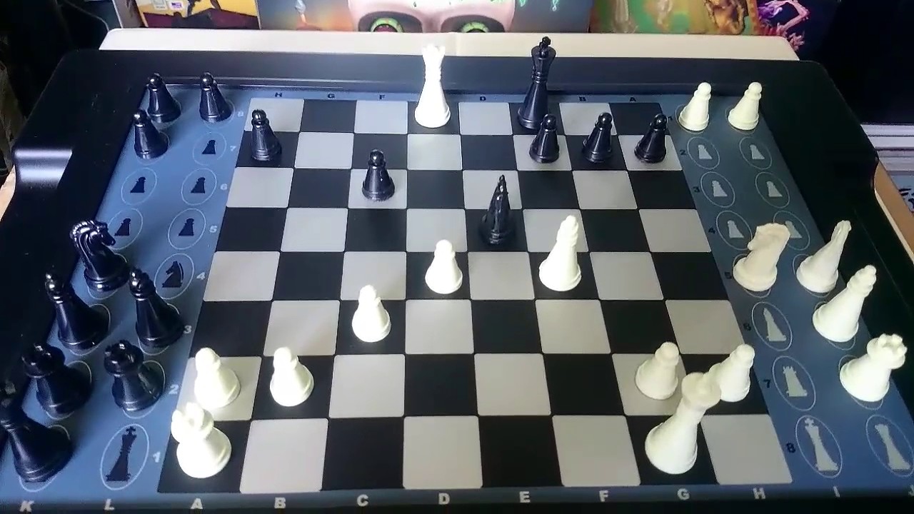 CHESS Excalibur Phantom Force Chess Computer Resetting The Pieces By ...