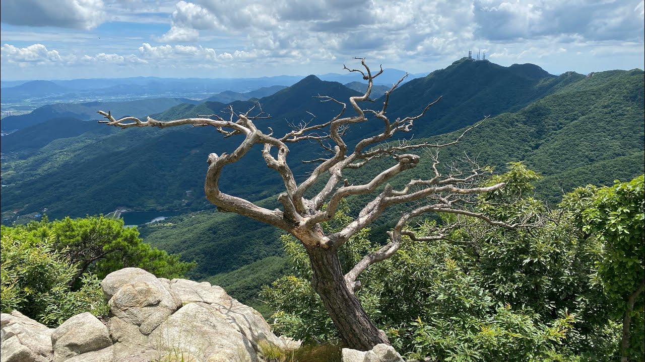 덕산 도립공원 Deoksan provincial park - Summer hike - YouTube