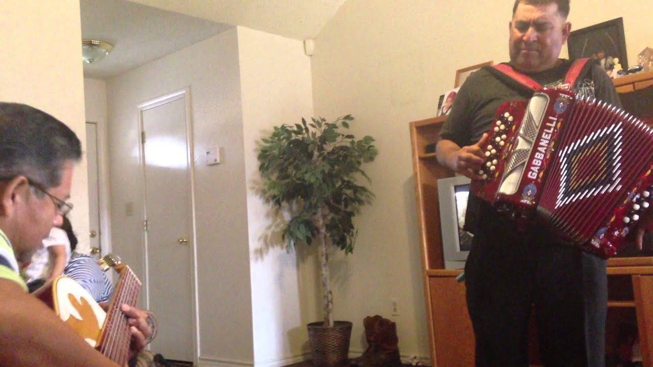 Los Hermanos Felix - YouTube