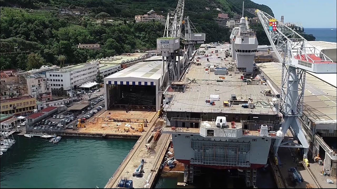 Aspettando il varo di nave Trieste - YouTube