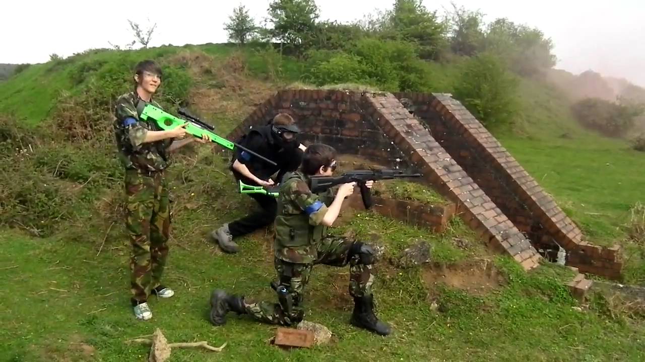 Dragon Valley Airsoft - 17th April 2011 - Pistol Game - YouTube