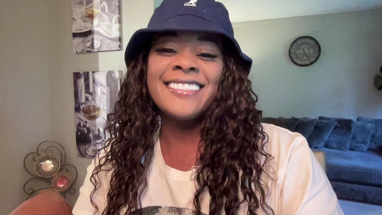 In The Kitchen With Gina Young Is Live - YouTube