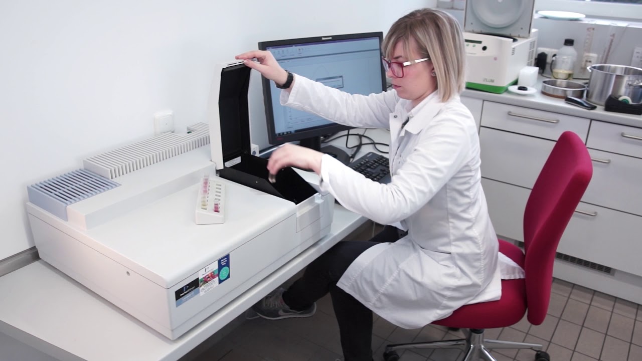 EXBERRY® Color Measurement Spectrometer - YouTube