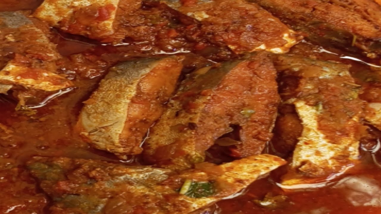 Machli Ka Salan / Fish Curry / Masala fish curry / surmai fish curry ...