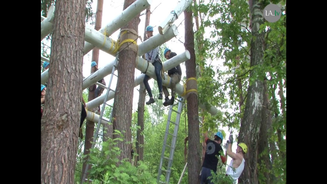 Lidojošie plosti: pārsteigums Strenču priedēs Gaujas krastā - YouTube