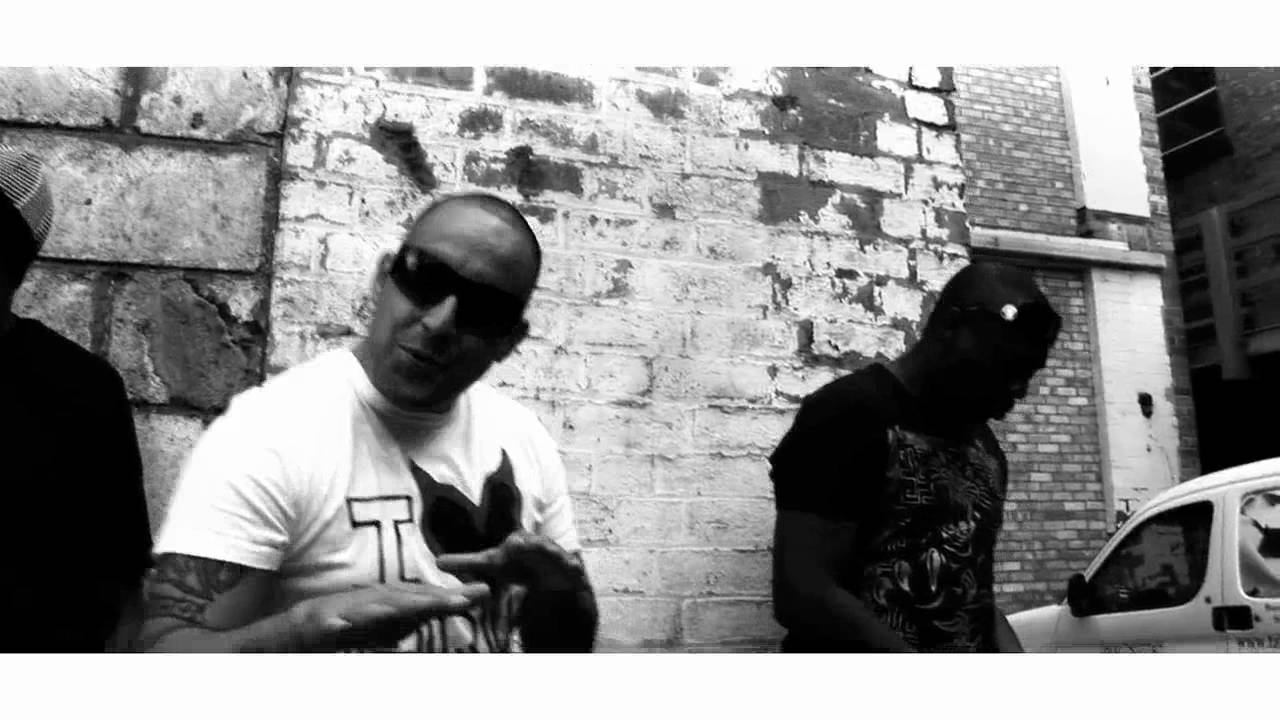 J1 (of RHE Soldiers) - Gangsta To The Bone [STUDIO VIDEO] - YouTube