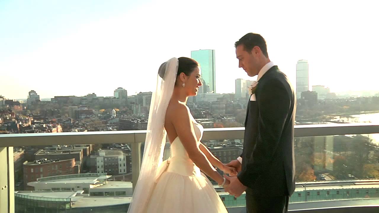 Jeremy sees Lindsey for the first time - YouTube