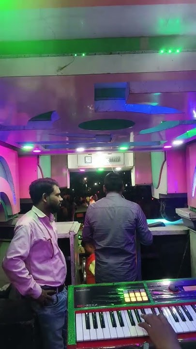 Badi dur Se Aaye Hain pyar ka tohfa lae Hain#tranding #new #viralshort #realstories - YouTube