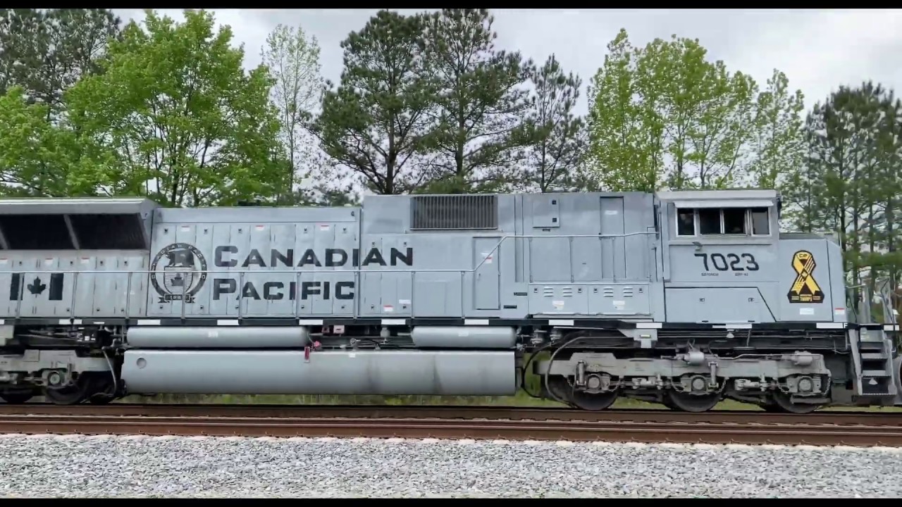 CP SD70ACu 7023 (Air Force), on Q410-25, CP DPU, and Lackawanna Heritage Unit (NS 1074)! - YouTube