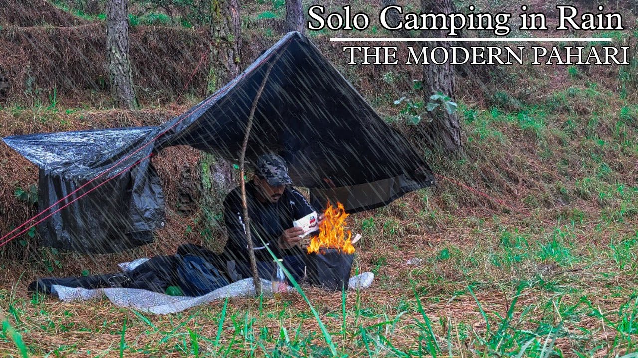 OverNighter Buschcraft Solo Camping In Rain & Thunderstorm - Sleeping ...