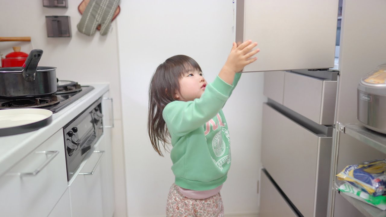 照れくさそうにする3歳児 Youtube