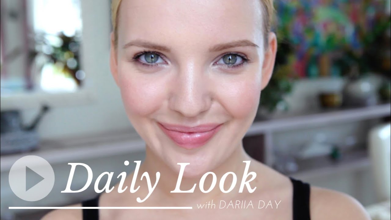 Daily Look Beauty Lesson - YouTube
