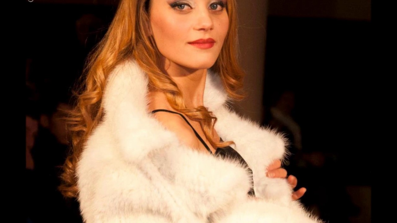 Silvia Messina-Love Story(Taylor Swift) - YouTube