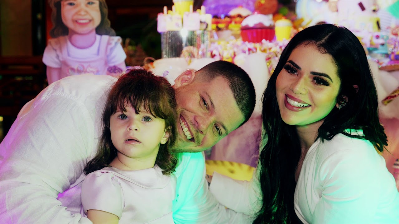 FERRUGEM COMEMORA NIVER DA FILHOTA SOFIA - YouTube