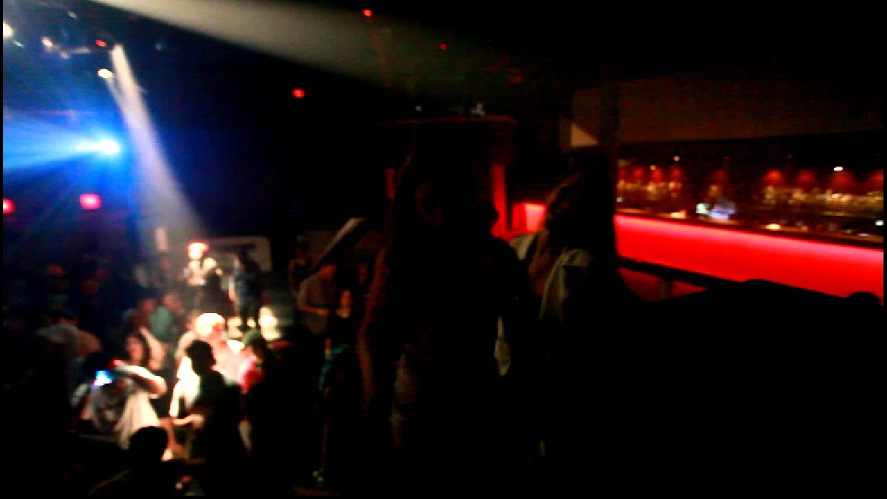 AC SLATER playing Bands A Make Her Dance @ Firestone Live's Ignition ...