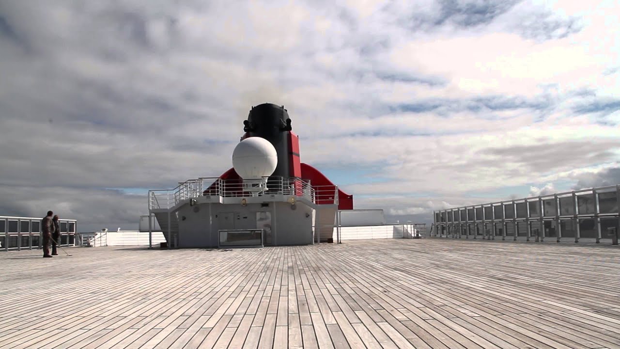 queen mary 2 fog horns - YouTube