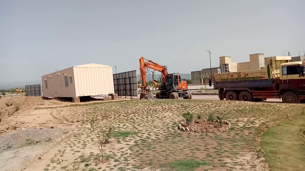 The Centrium 1st tower work progress... For booking 03355822253 - YouTube