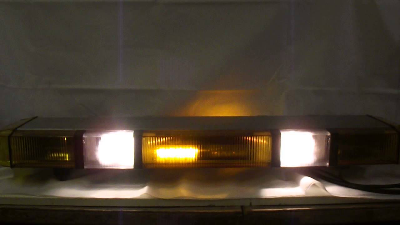 Whelen Edge Strobe LED Amber Flashing Recovery Lightbar - YouTube