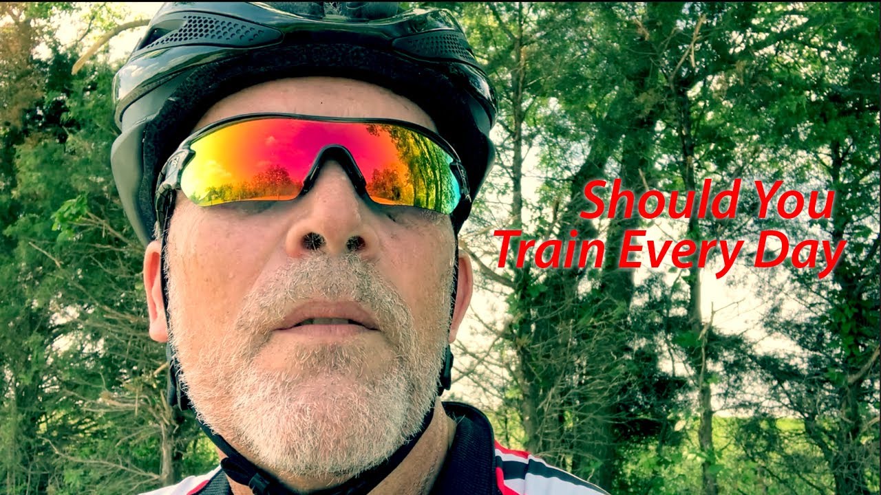 Should you train everyday - YouTube
