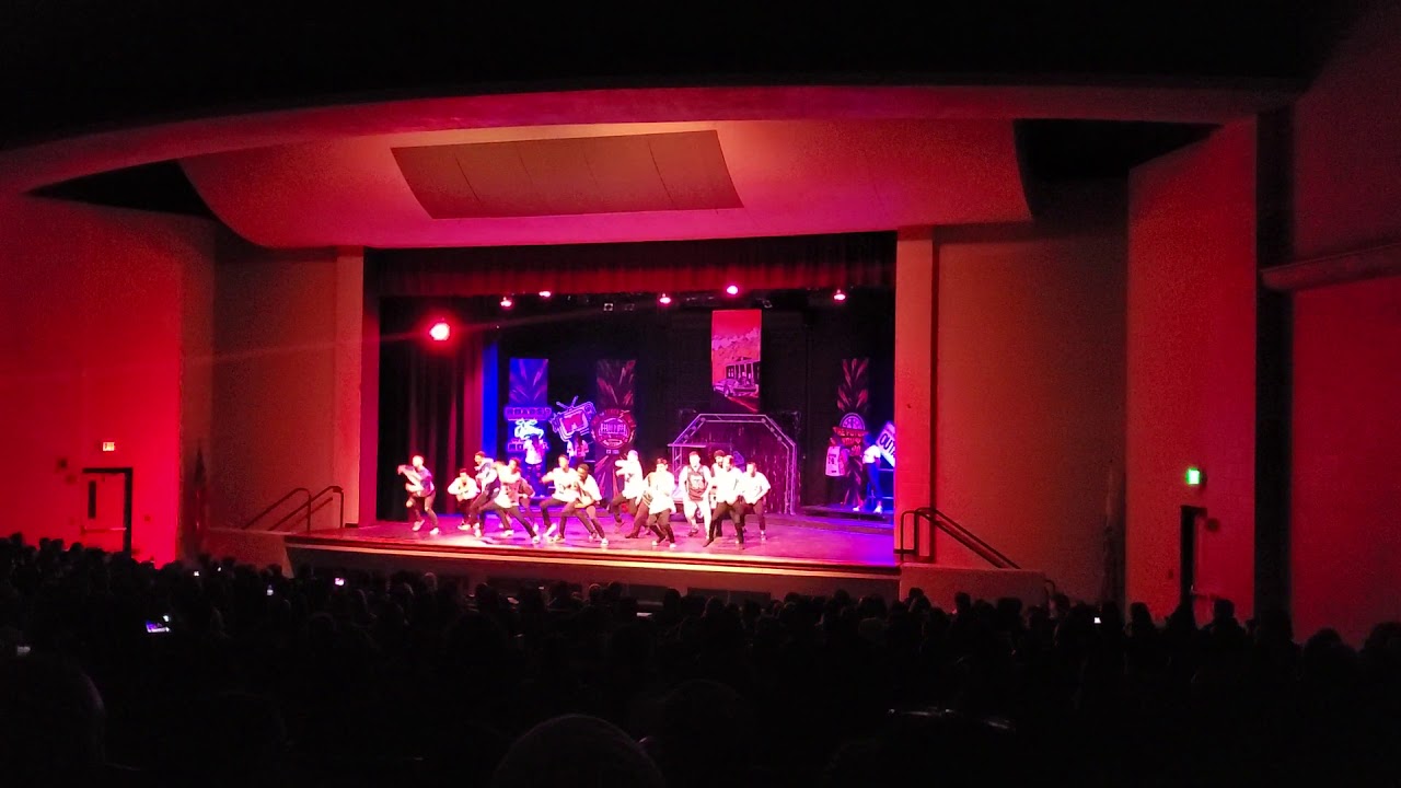 Ridgeview High school BACK TO THE FUTURE 2020 Megan Juarez's Macarena ...