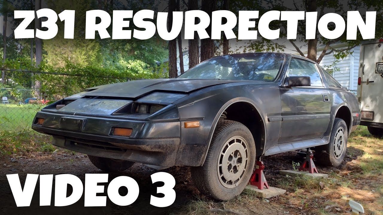 Z31 300ZX Replacing seals, water pump and an opossum - YouTube