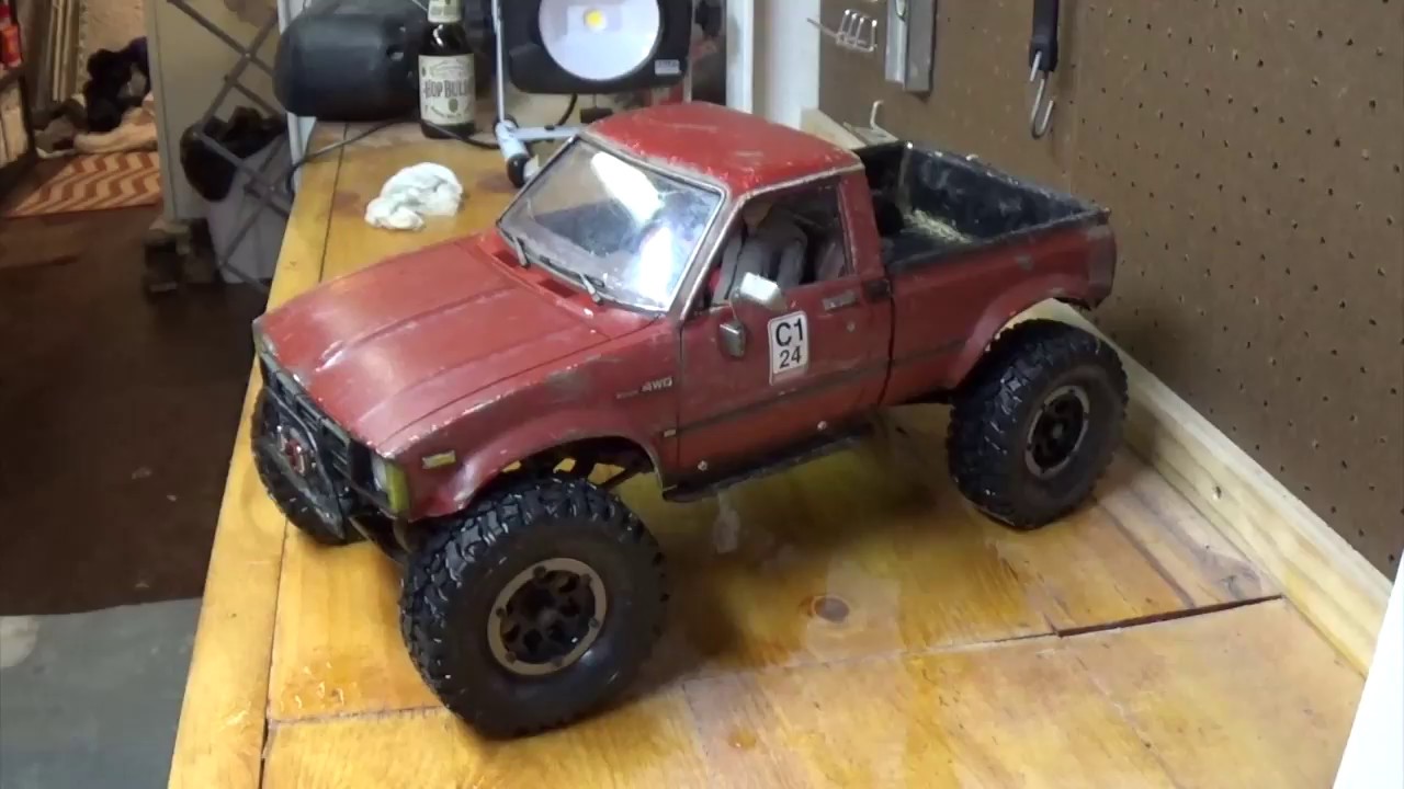 Tamiya Hilux Scx10 Custom Crawler - YouTube