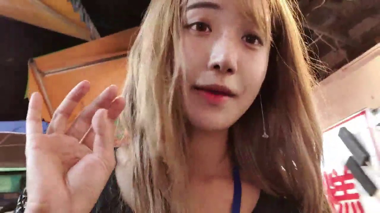 IRL - Jinny's introduction (Jinnytty) - YouTube