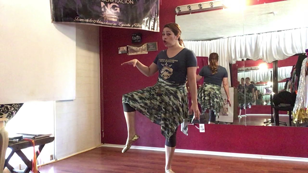 Danza Expresiva 1 - YouTube