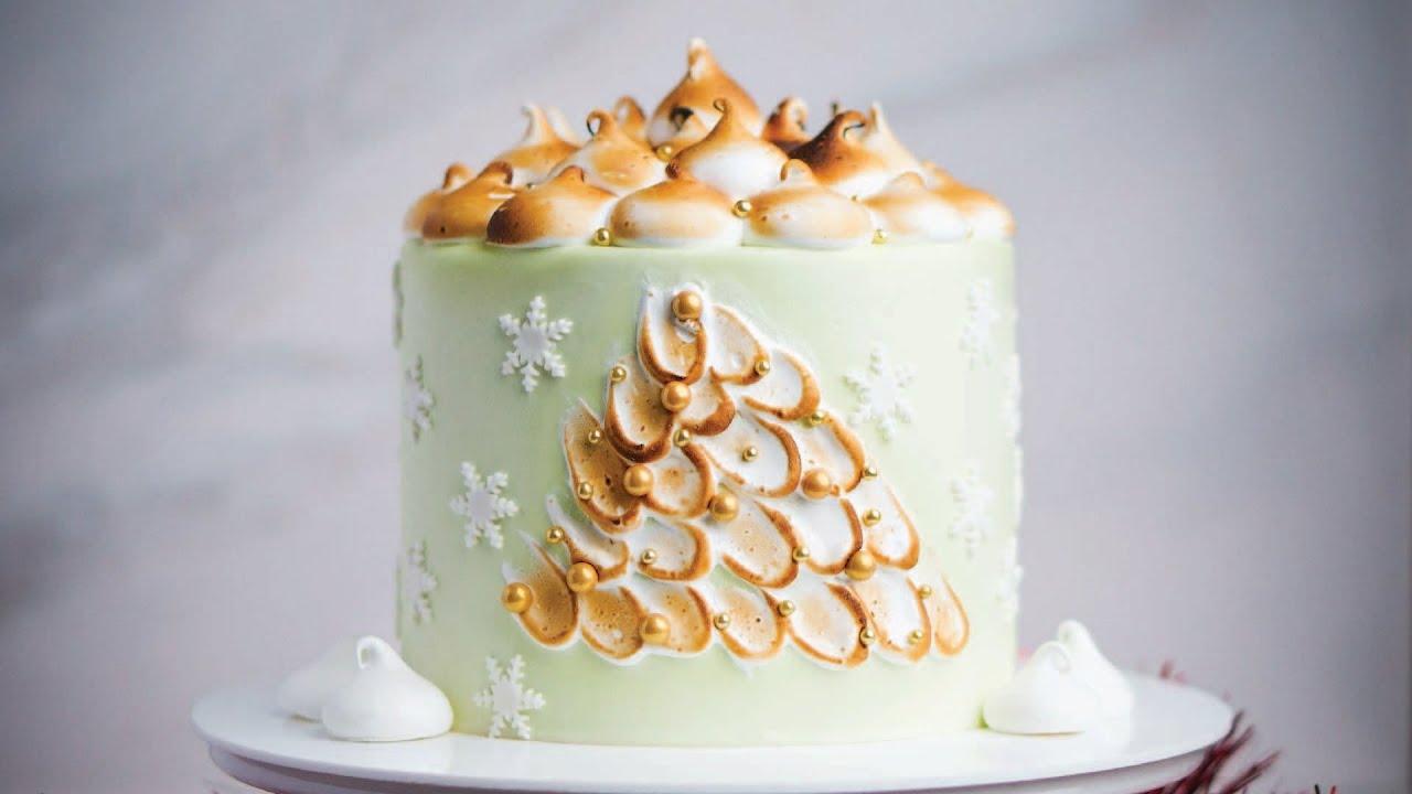 How to Make a Torched Meringue White Christmas Cake - YouTube