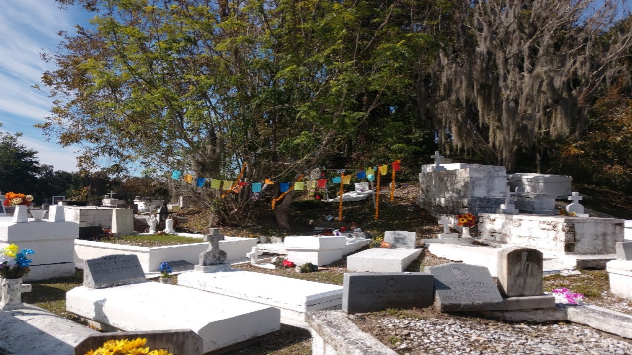 Fleming Cemetery - Lafitte, Louisiana - YouTube