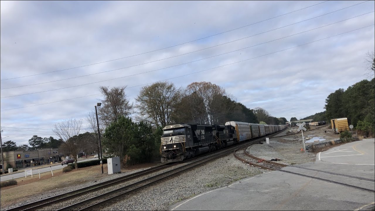 NS 6917 Leads P12 Thru Doraville, GA 3/21/2021 - YouTube