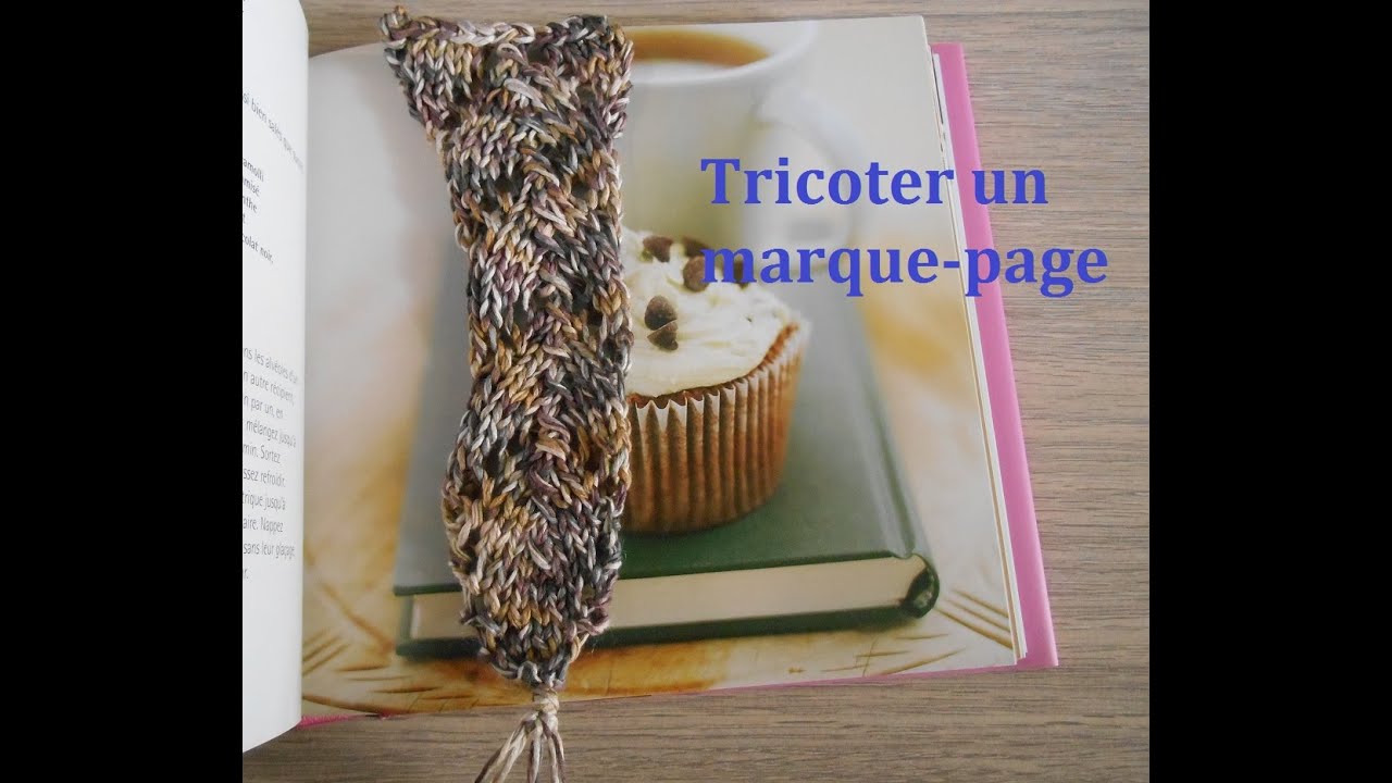 Tricoter un marque page au point jour en angle - YouTube