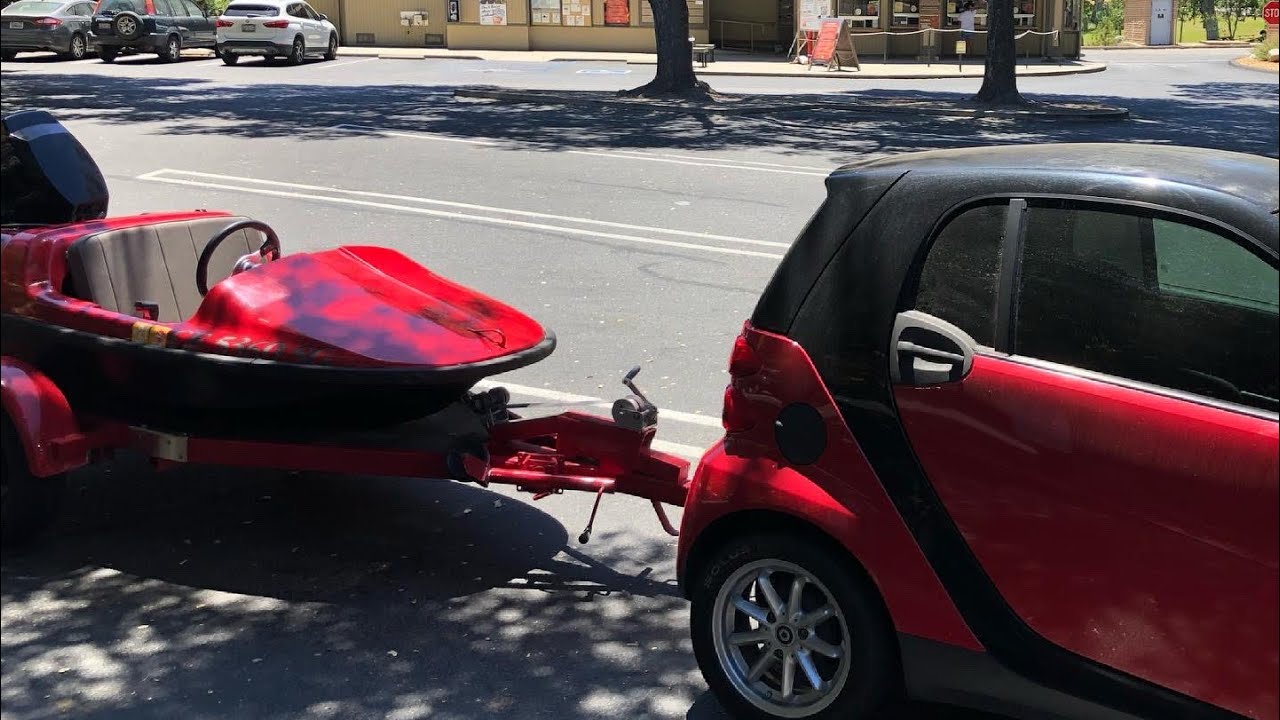 Addictor 190 Mini Speed Boat & Smart Fortwo - YouTube
