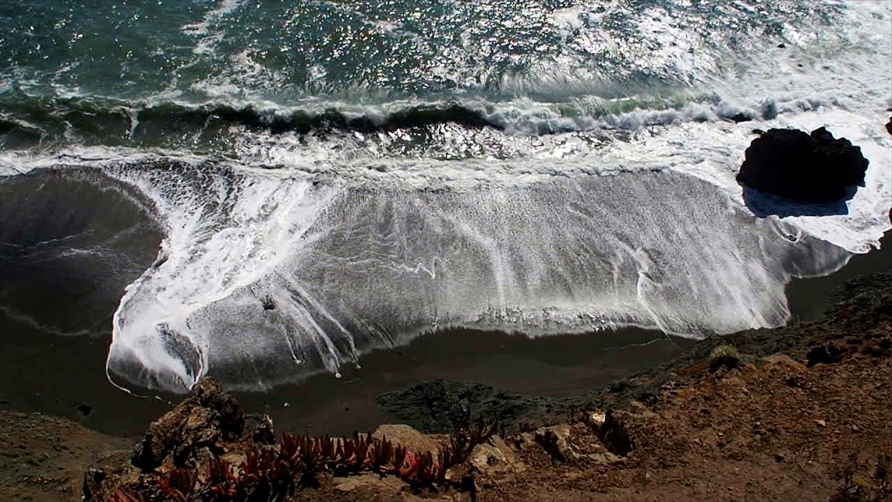 Paloma Arín Canta California Dreamin en Miradas Viajeras - YouTube