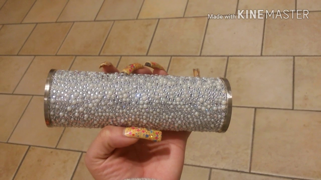 Hand Resting Tube From Bath&BodyWorks😂 - YouTube