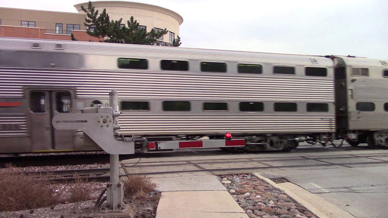 Metra 200 West in Western Springs, IL 10/25/19 - YouTube