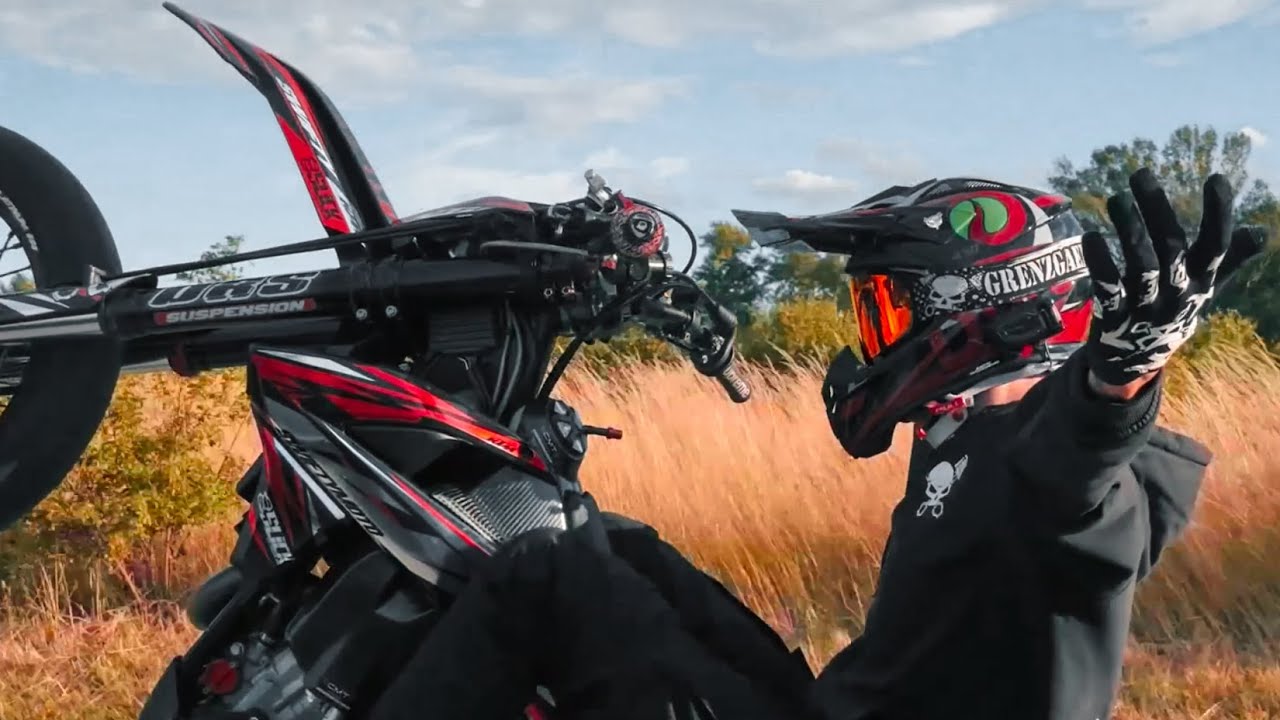 RED SUPERMOTO REVIVED | SwiftyMoto - YouTube