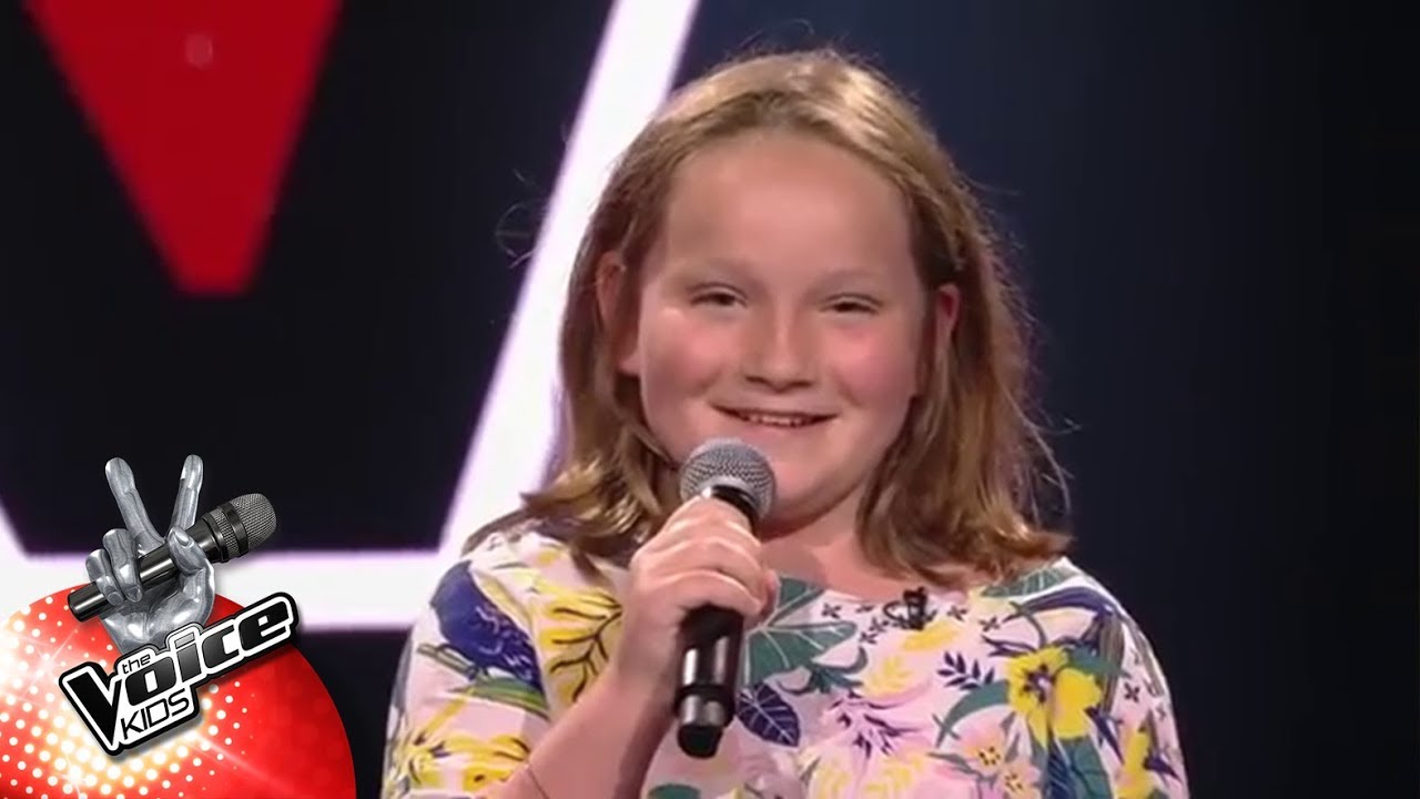 Eva - 'My Moon My Man' | Blind Auditions | The Voice Kids | VTM - YouTube