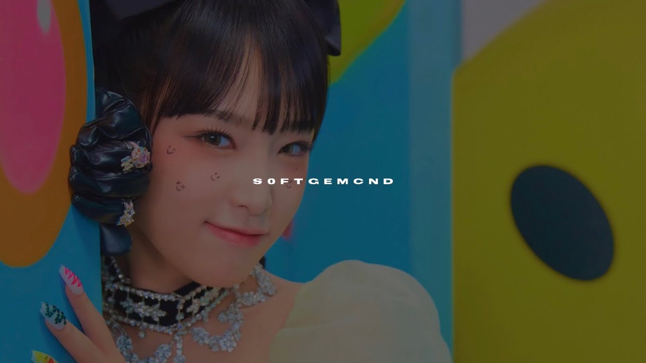 yena - smiley [ft. bibi] (sped up) - YouTube