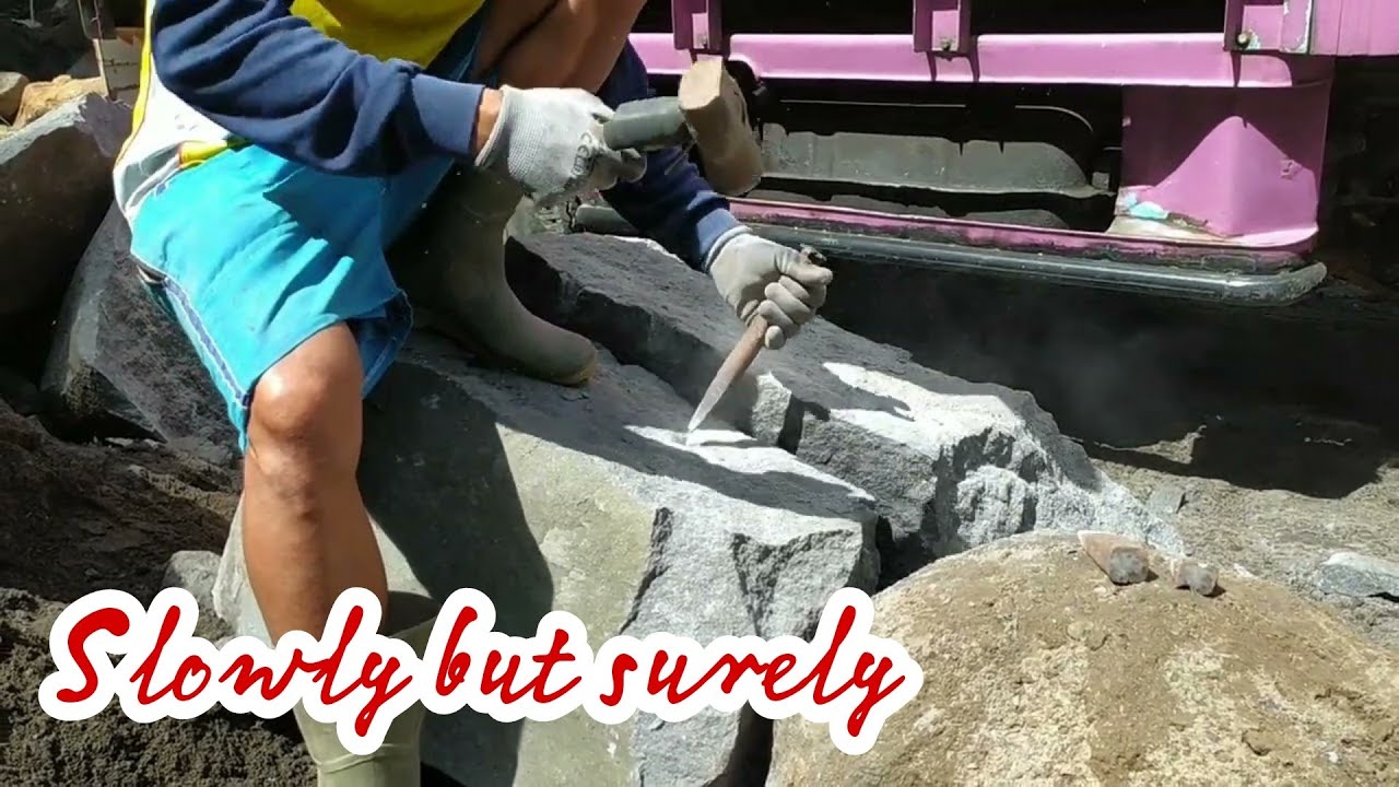 amazing simple tool for splitting stones‼️powerful manual stone crusher ...
