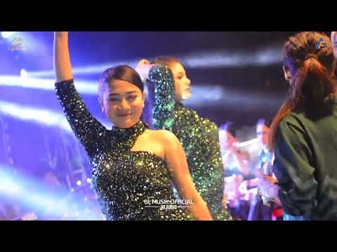 GELAS RETAK - SINKAXUN - BLMUSIK LIVE IN BENGKOK MUNCANG