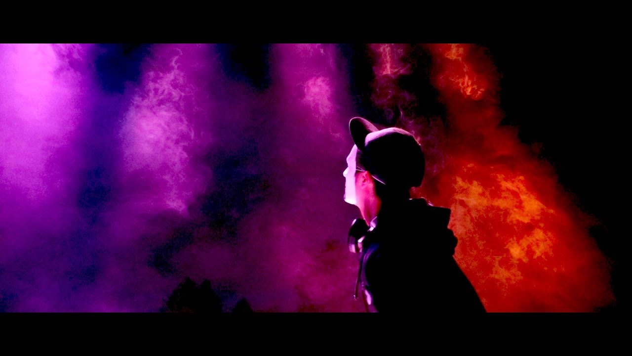 How to create epic party lighting - YouTube