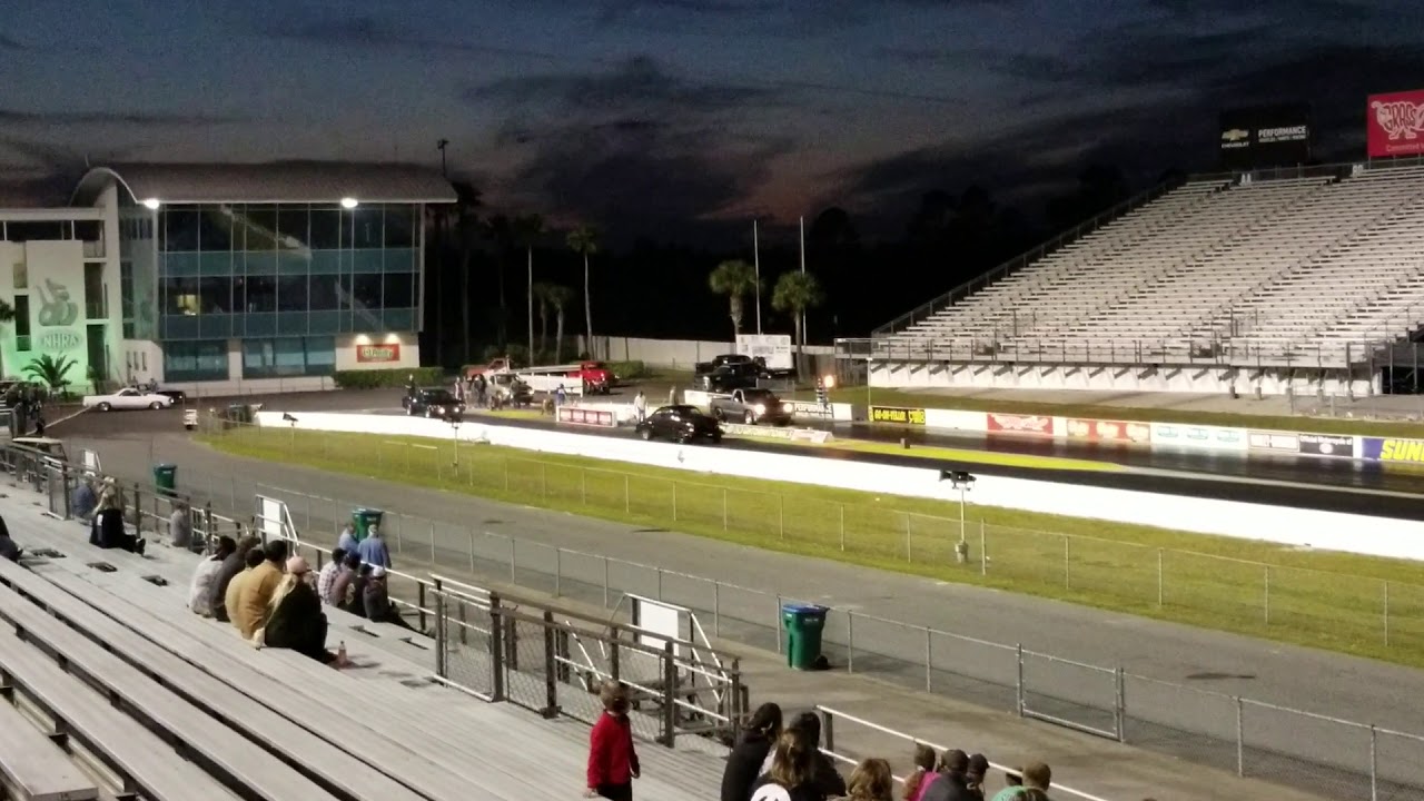 midnight madness Gainesville Raceway waynes 1st hit - YouTube