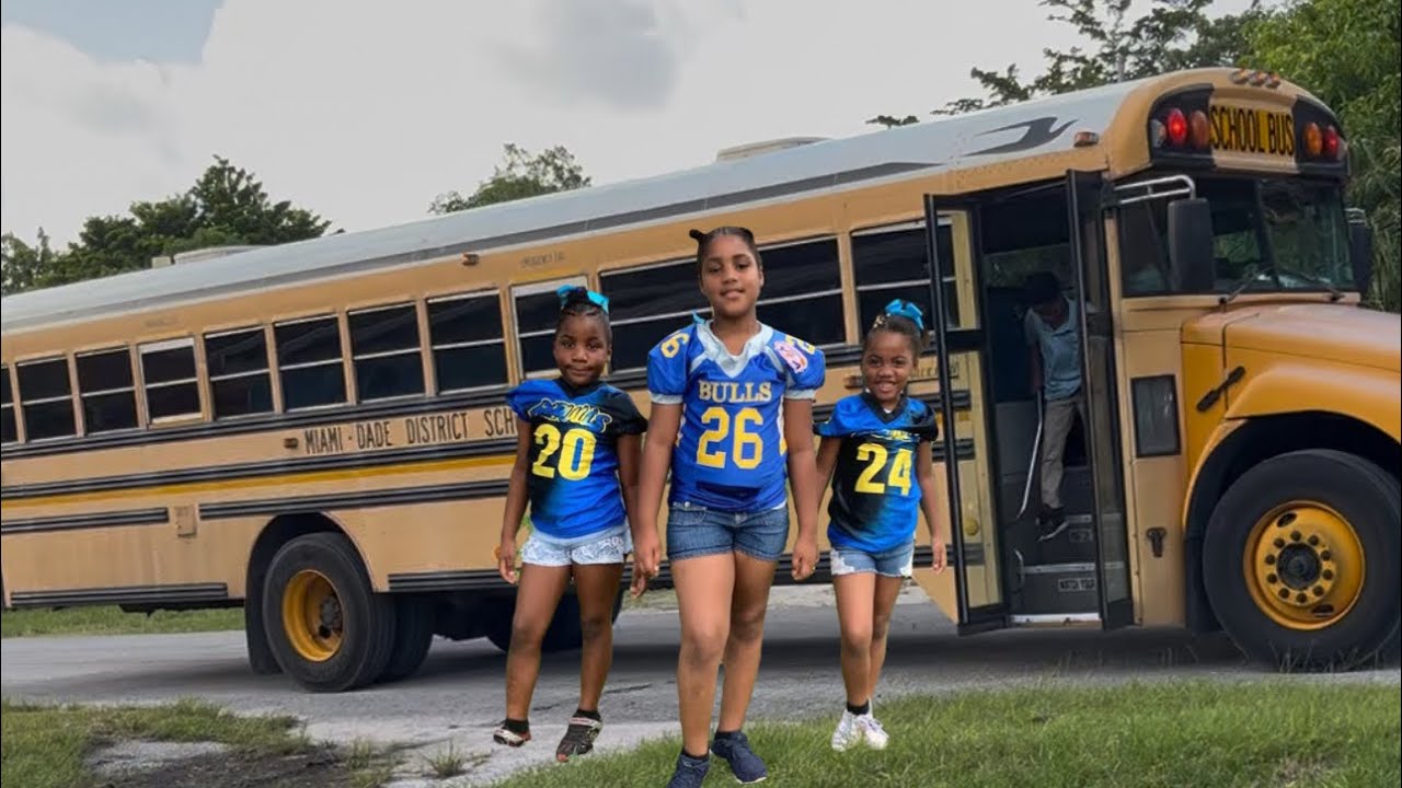 Daily school Vlog Monday - YouTube