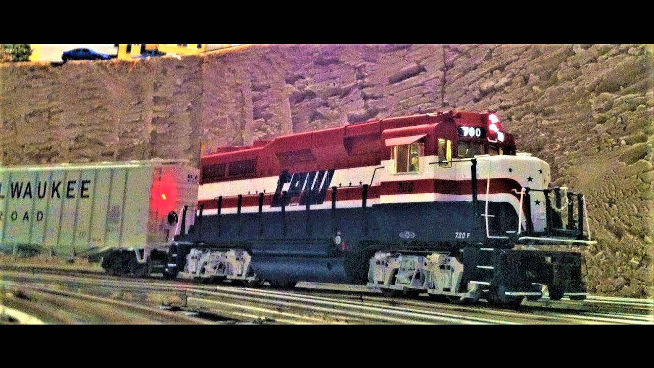 Lionel Legacy TP&W GP30 - YouTube