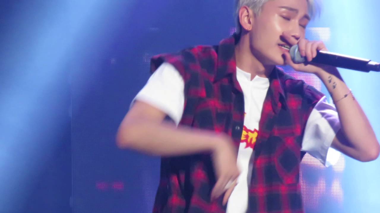 160807 Born To Beat Time in Taiwan Rapper Line - YouTube