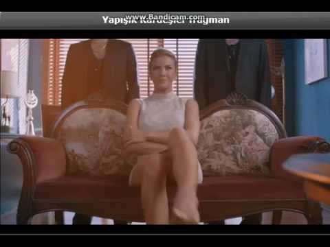 Ivana Sert'ten Temel İçgüdü sahnesi